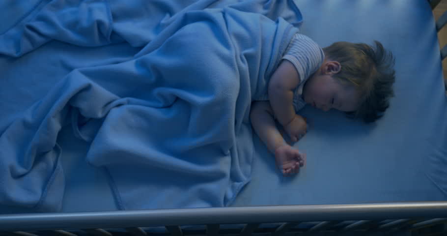 Is Your Child S Sleep Problem Caused By Night Time Feedings King Of